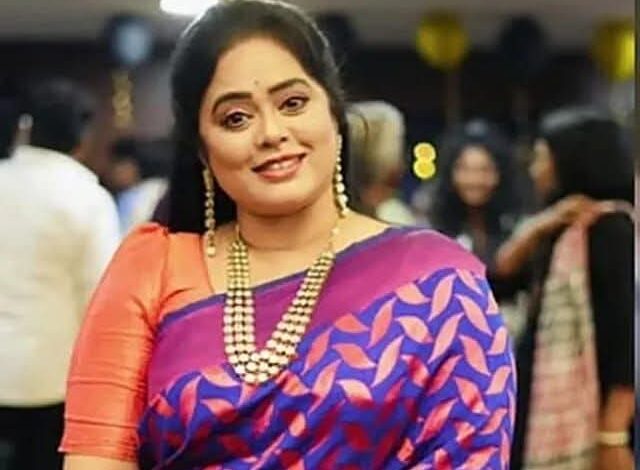 Actress Devi Priya Escapes Car Accident, Driver Dies Near Perambalur ...
